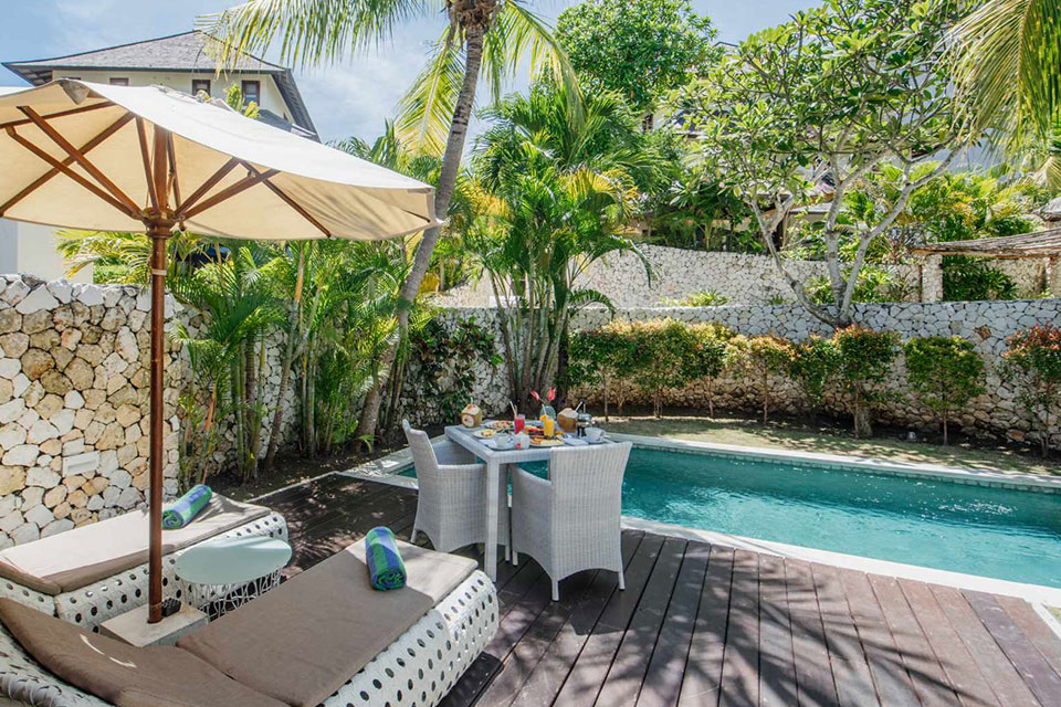Relaxed & Luxurious Atmosphere at Karma Resorts - Karma Moments